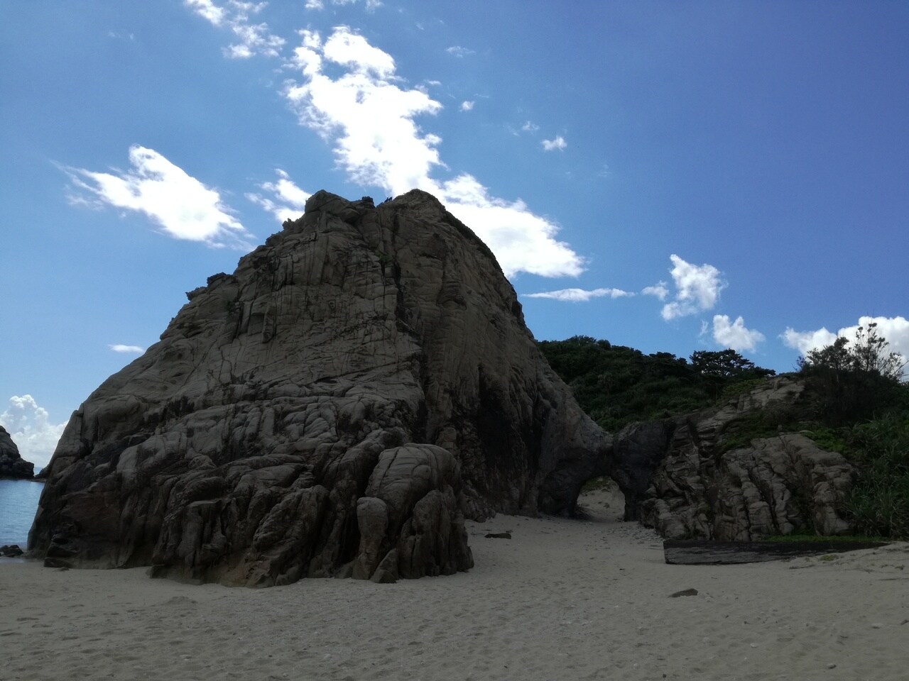 阿波連展望台- 沖縄本島（慶良間諸島エリア）の観光スポット | 沖縄トリップ | 現地ガイド厳選アクティビティ・ツアー予約はこちら