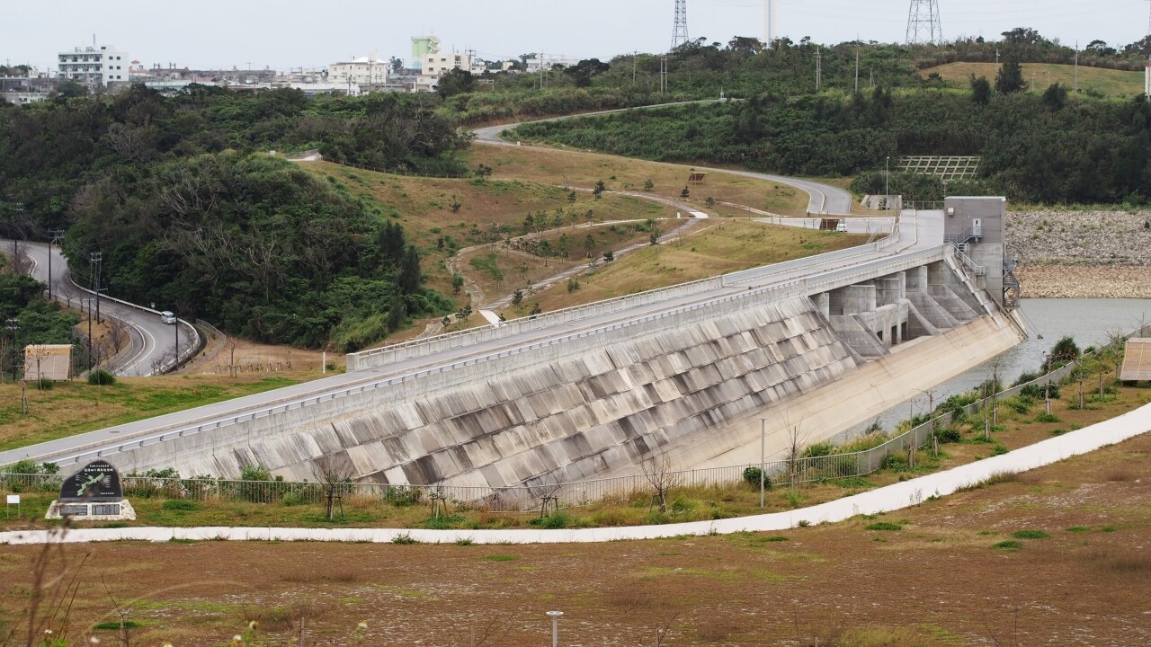 金武ダム- 沖縄本島（国頭・大宜味エリア ）の観光スポット | 沖縄トリップ | 現地ガイド厳選アクティビティ・ツアー予約はこちら